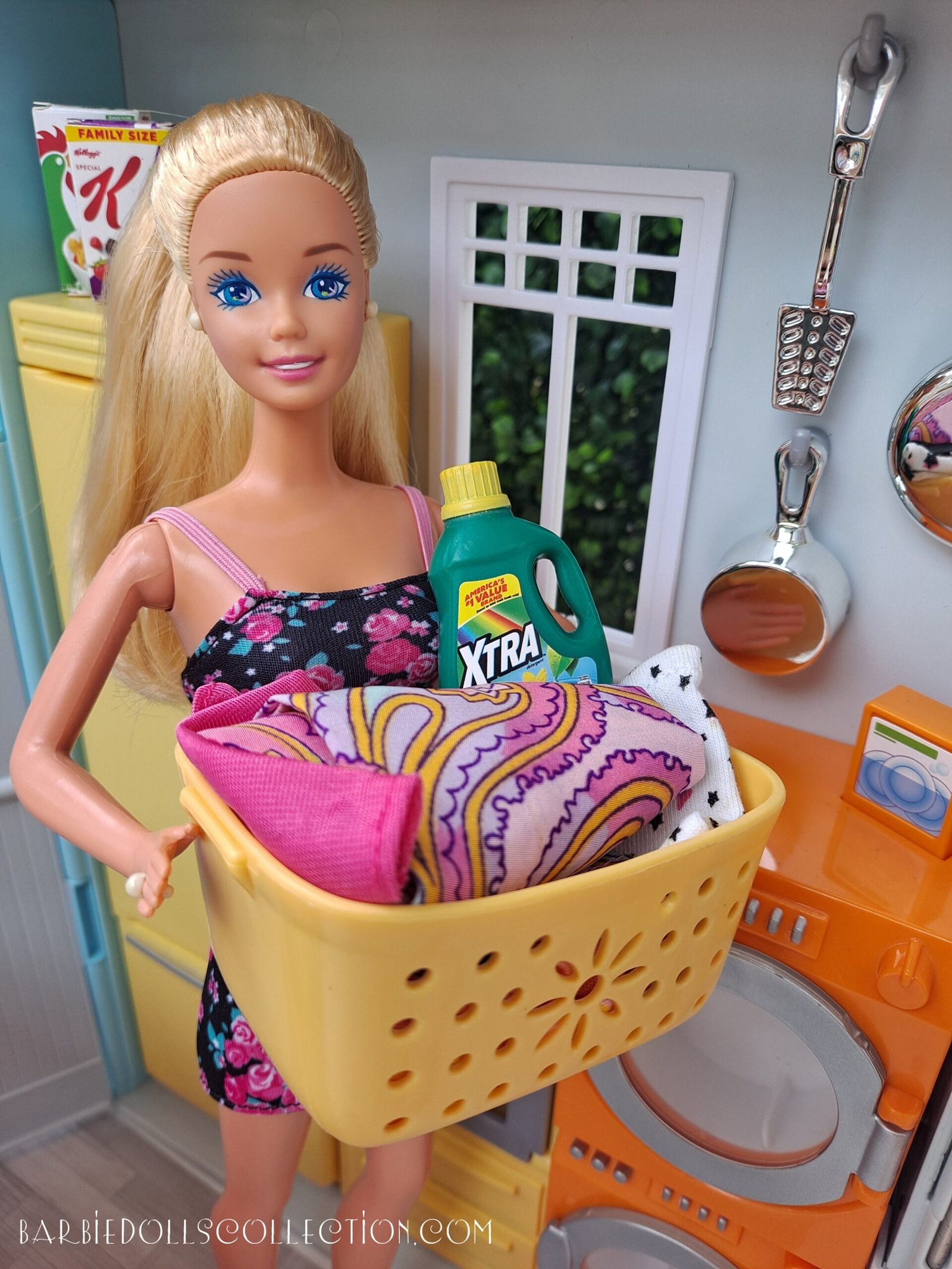 A Day at Barbie Totally Real House – Barbie Dolls Collection